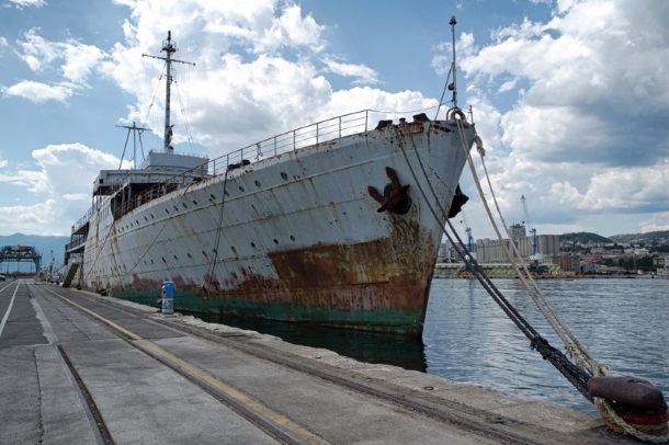 Brod Galeb u iščekivanju novog života – Pogledaj.to